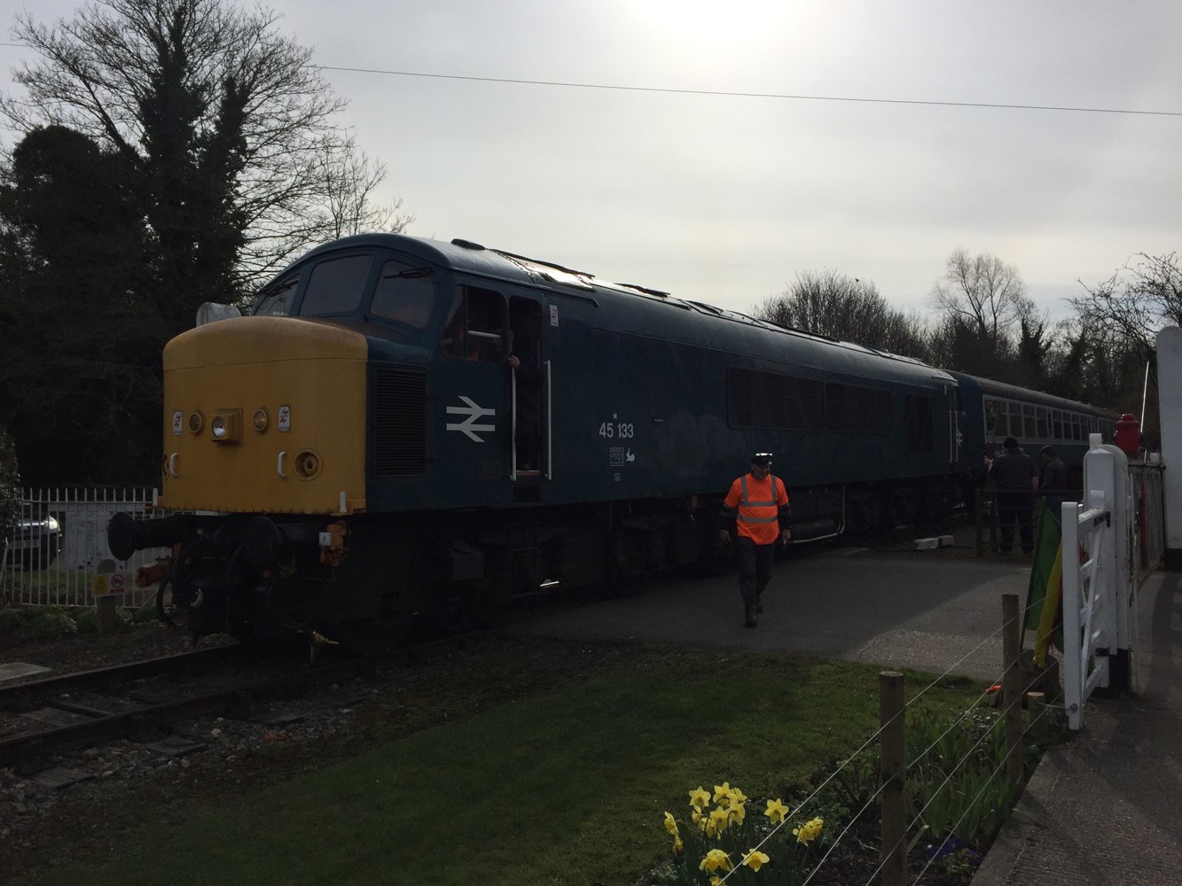 Class 50s and prototype High Speed Train power star at Mid-Norfolk ...