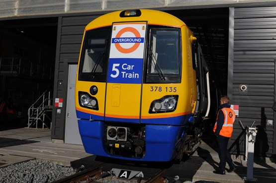 London Overground launches first five-car train | Rail magazine