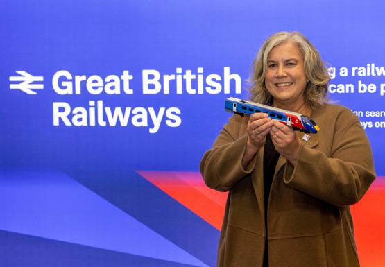 What does the new Great British Railways livery tell us about its ...