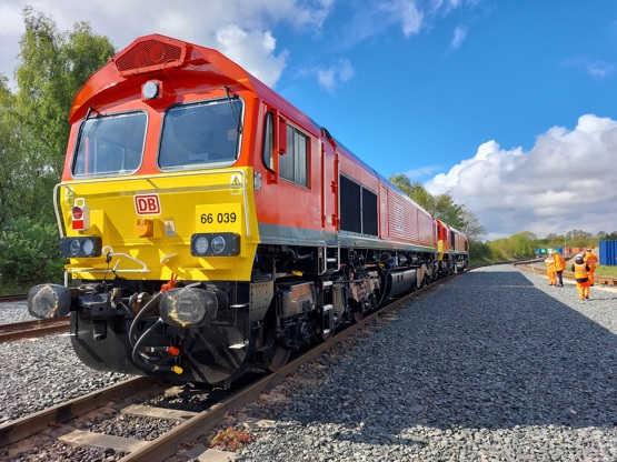 Dynamic testing starts on first freight locomotive fitted with digital ...
