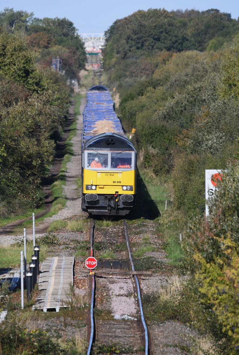 How road-rail vehicle helps longer aggregates train serve freight ...