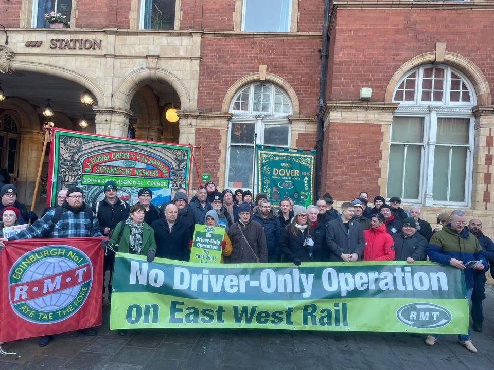 RMT stages demonstration over Chiltern's Driver-Only Operation plans ...