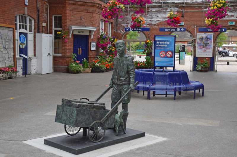 Bridlington barrow boys celebrated at town's railway station | heritage