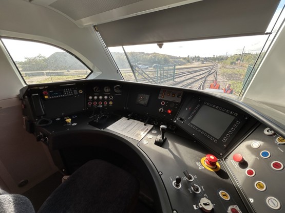 "People are going to be impressed": Class 93s make commercial service ...