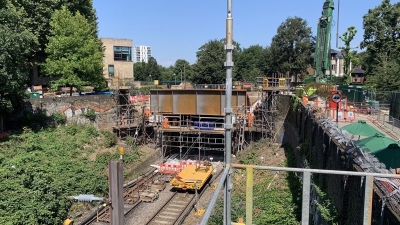 Network Rail completes Hackney Bridge replacement project | Network Rail